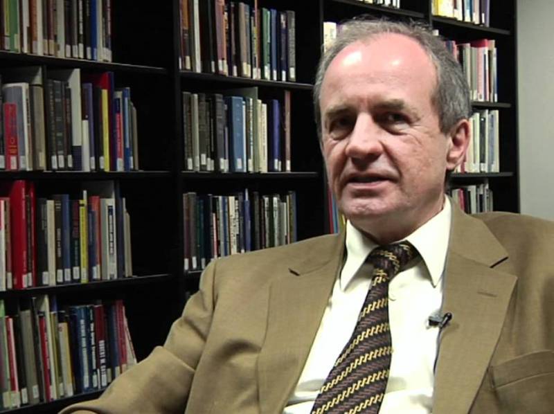 Janusz Bugajski: US ELECTION CAMPAIGN BEGINS - Albspirit