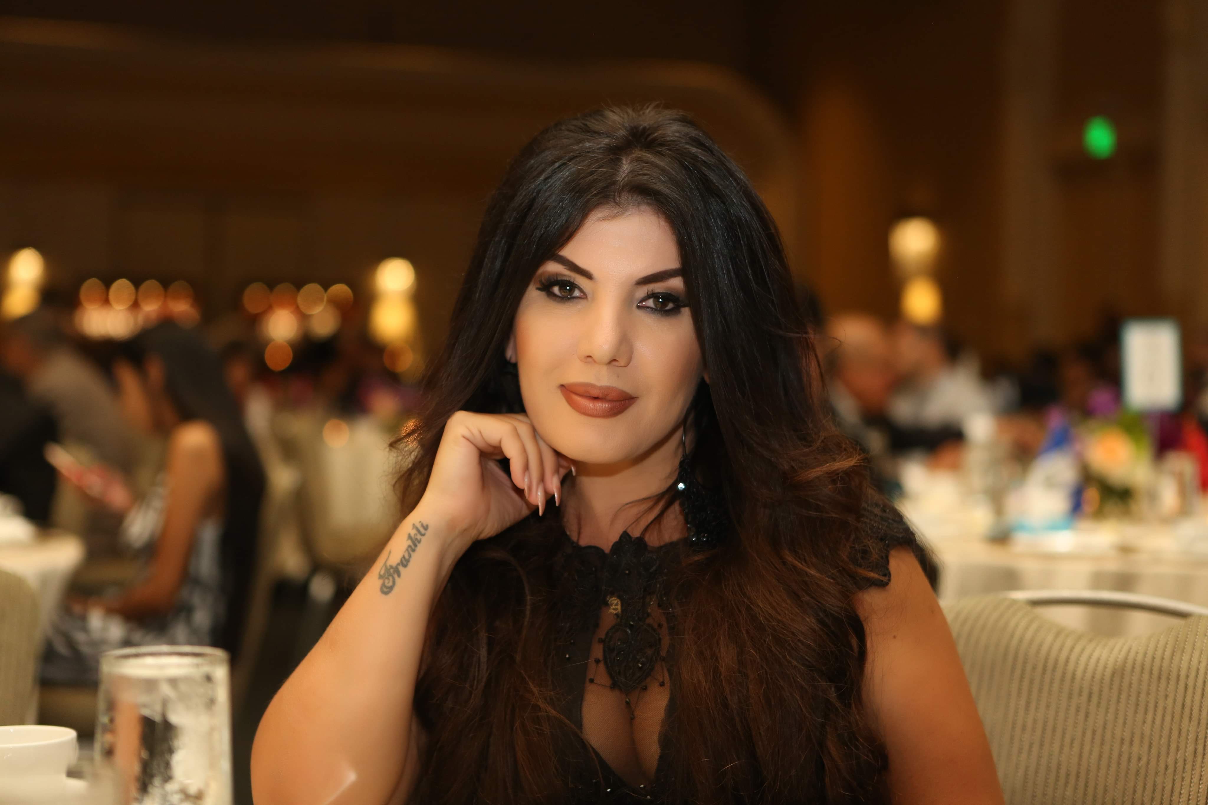 Anila Kalleshi: Më e thjeshtë se kurrë… - Albspirit